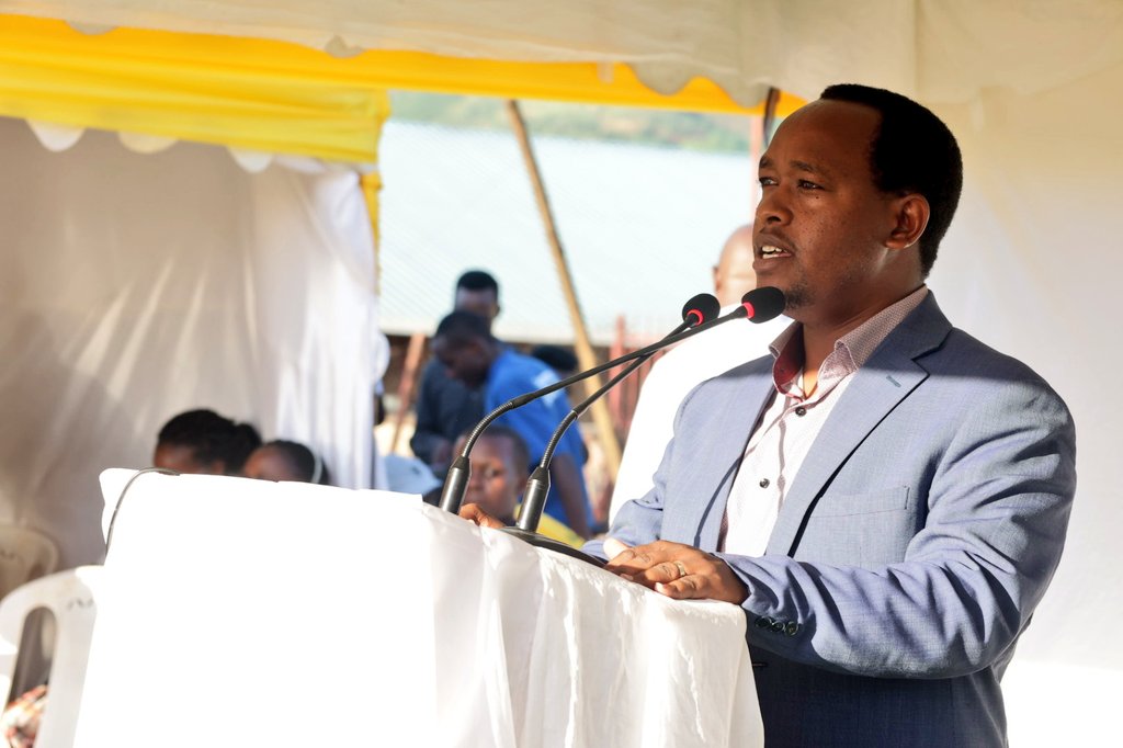 Kamonyi-Ngamba: Umuyobozi w’Akarere yijeje ab’i Kabuga umuhanda - ICK News